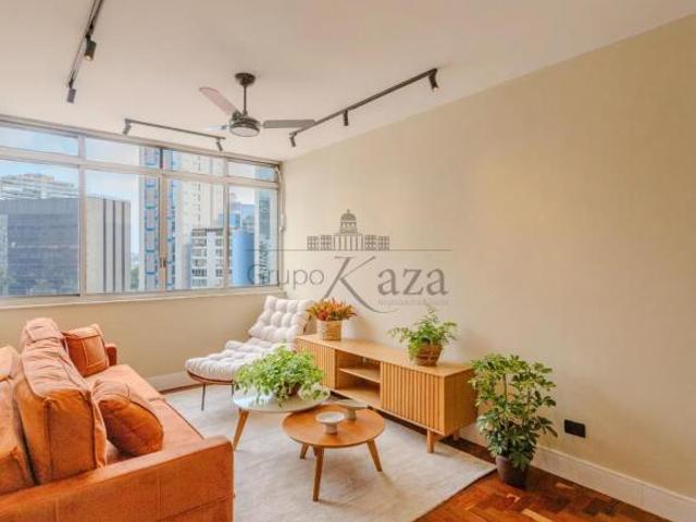 Apartamento Pinheiros 2 Dormitórios 81m²