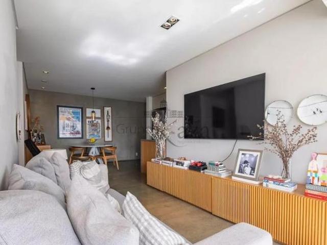 Apartamento Pinheiros 2 Dormitórios 84m²
