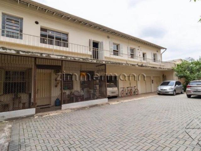 APARTAMENTO PINHEIROS 2 DORMITÓRIOS 1 VAGA