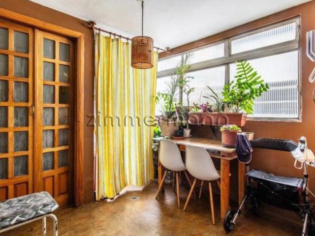 APARTAMENTO PINHEIROS 2 DORMITÓRIOS