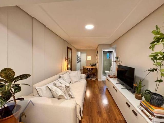 Apartamento Porteira Fechada | Mobiliado, Equipado e Decorado no Centro | 2 quartos | 1 banheiro | 1