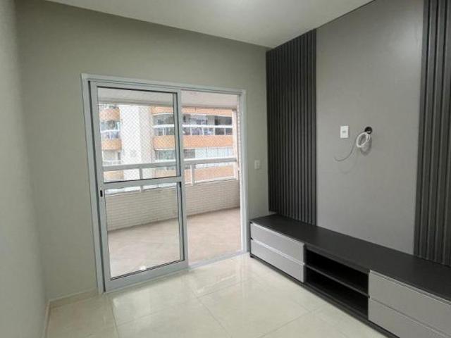 Apartamento porteira fechada no Boqueirão Praia Grande/SP
