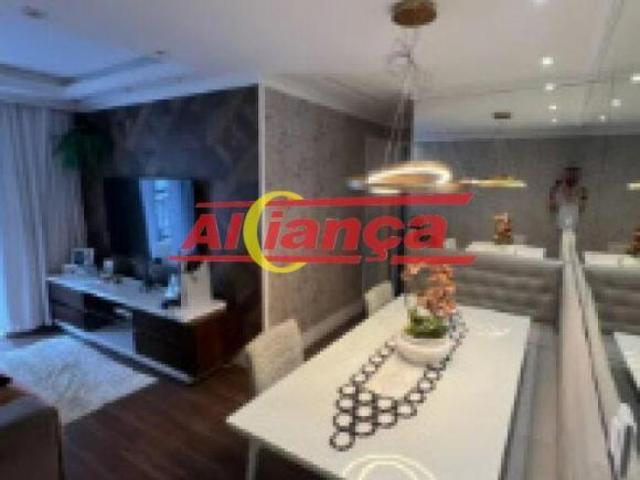 Apartamento porteira fechada com 2 dormitórios próximo ao Shopping Maia em Guarulhos