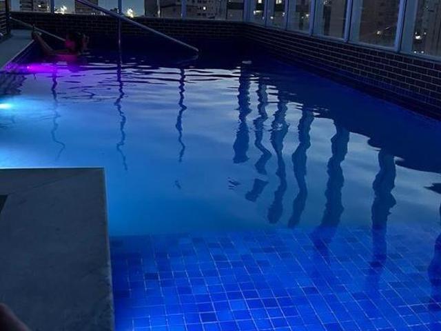 Apartamento Porteira Fechada com 2 Dorms, Suíte e Piscina no Boqueirão Praia Grande/SP