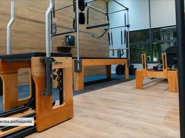 Apartamento possui 178m2 3 suítes, 3 vagas, Hall Privativo, depósito e despensa Bairro Jardim