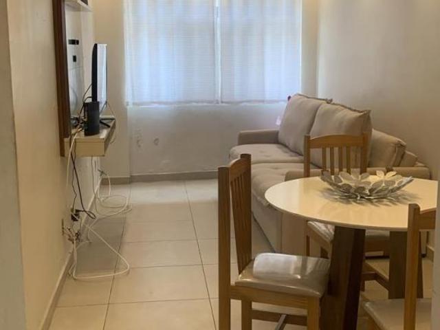 APARTAMENTO POUCOS METROS DO MAR EM SÃO VICENTE!
