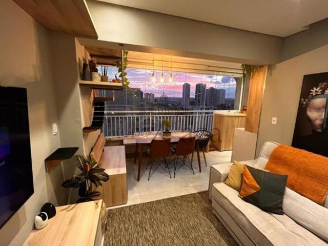 Apartamento planejado por arquiteto e pronto para morar