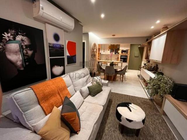 Apartamento planejado por arquiteto e pronto para morar