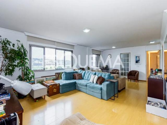 Apartamento próximo aos clubes Pinheiros e Hebraica