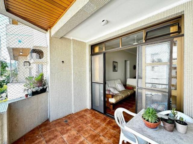 Apartamento próximo à praia com lazer — Astúrias — Guarujá