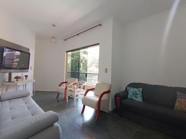 Apartamento próximo à praia com lazer — Enseada — Guarujá