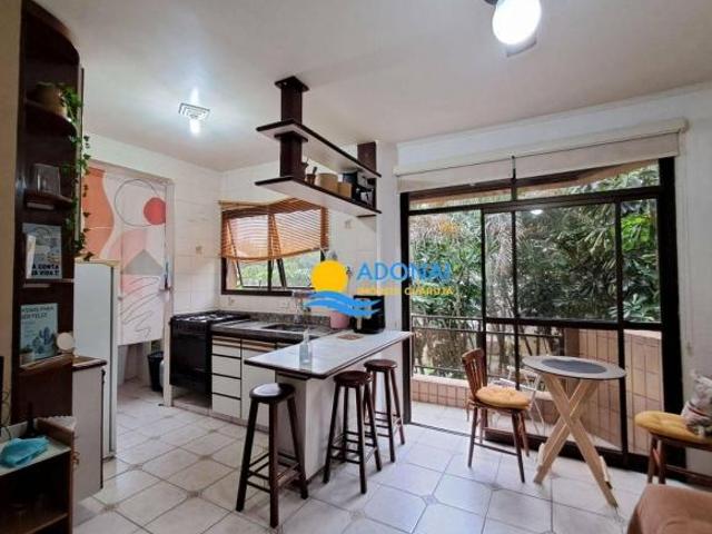 Apartamento próximo à praia com lazer — Enseada — Guarujá