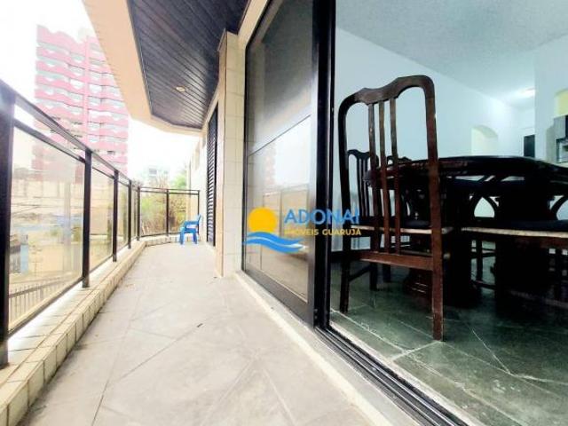 Apartamento próximo à praia com sacada — Tombo — Guarujá