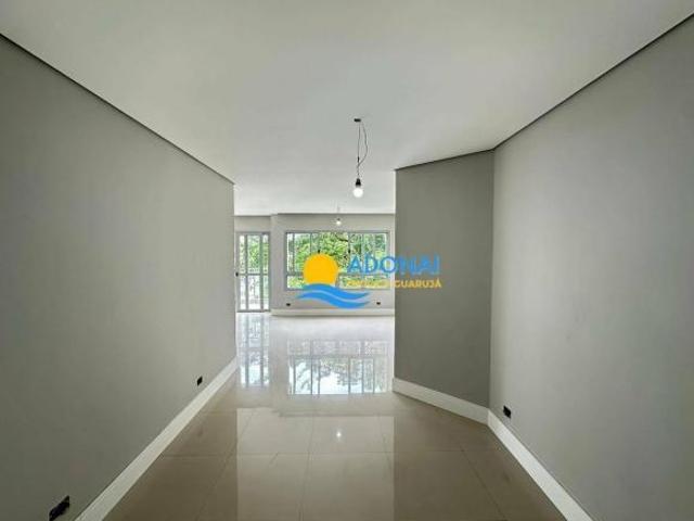 Apartamento próximo à praia com sacada — Astúrias — Guarujá