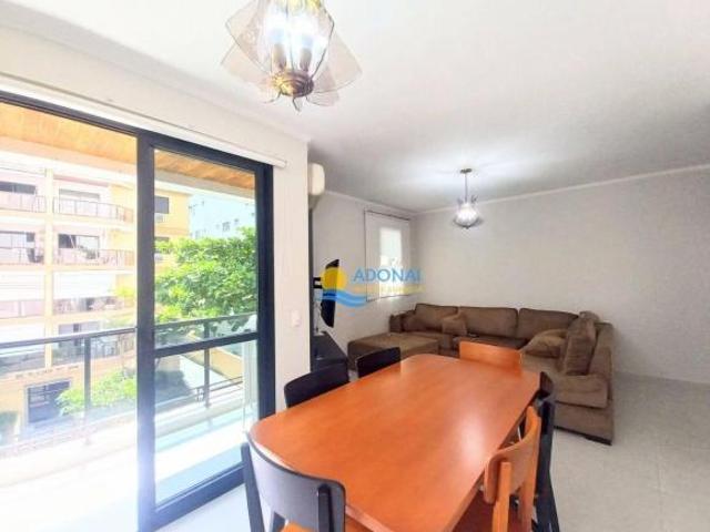 Apartamento próximo à praia com sacada — Enseada — Guarujá