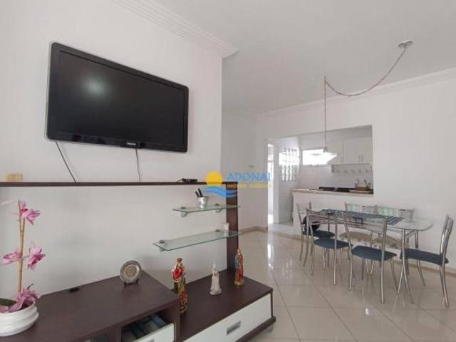 Apartamento próximo à praia com sacada — Enseada — Guarujá