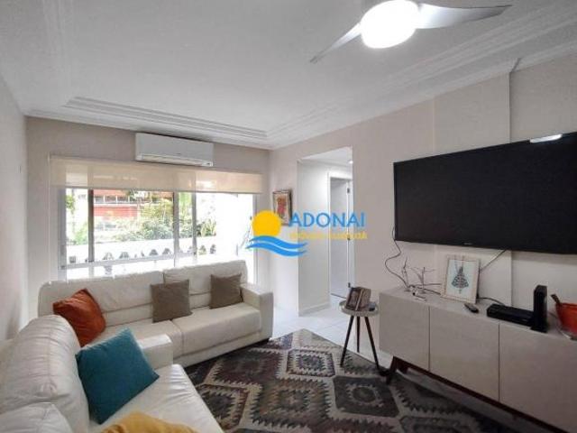 Apartamento próximo à praia com sacada — Enseada — Guarujá