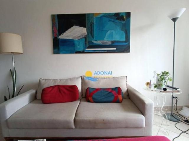 Apartamento próximo à praia com sacada — Enseada — Guarujá