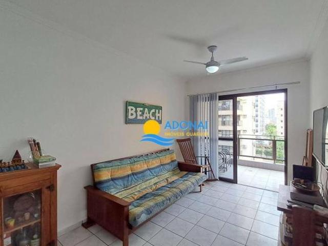Apartamento próximo à praia com sacada — Enseada — Guarujá