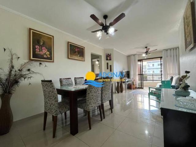Apartamento próximo à praia com sacada — Enseada — Guarujá