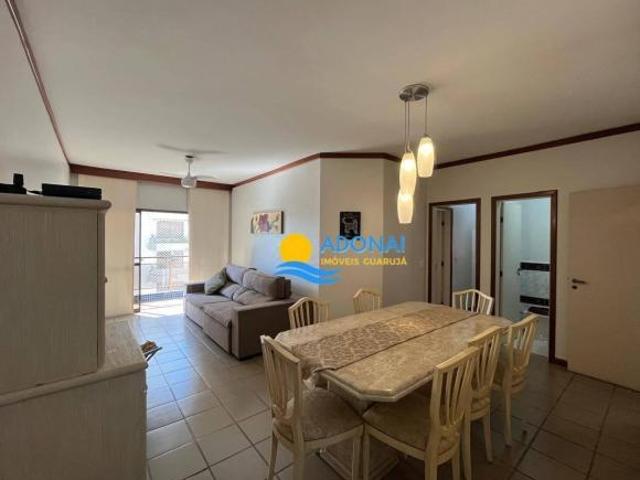 Apartamento próximo à praia com sacada — Enseada — Guarujá
