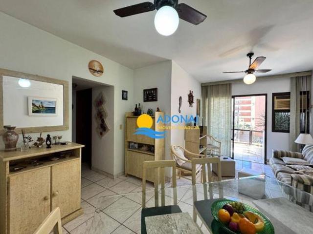Apartamento próximo à praia com sacada — Enseada — Guarujá