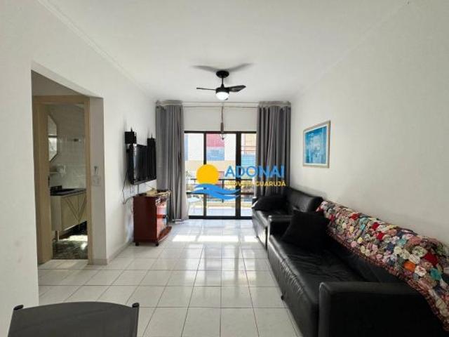Apartamento próximo à praia com sacada — Enseada — Guarujá