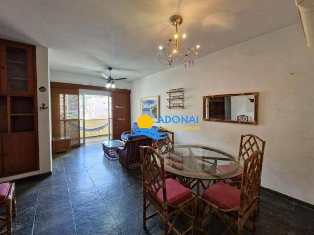 Apartamento próximo à praia com sacada — Enseada — Guarujá
