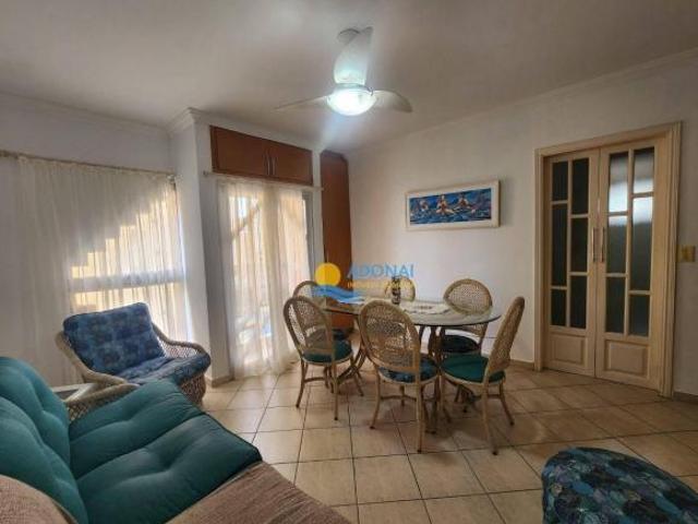 Apartamento próximo à praia com sacada — Enseada — Guarujá