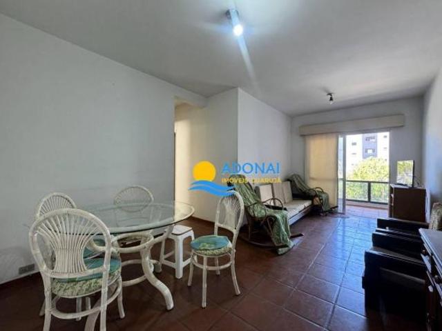 Apartamento próximo à praia com sacada — Enseada — Guarujá