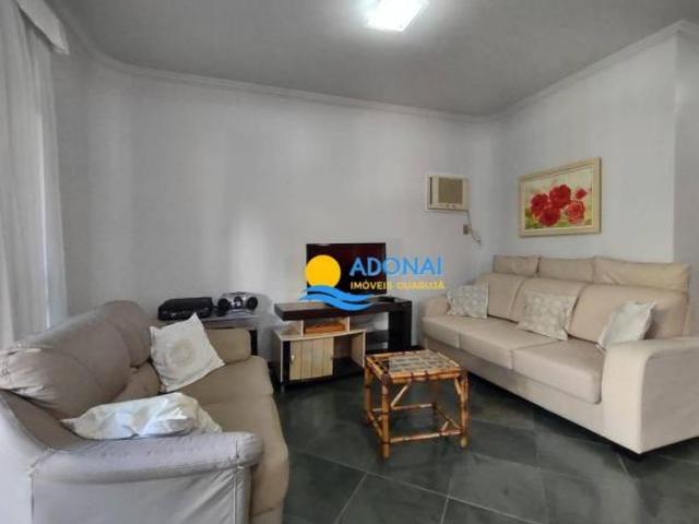 Apartamento próximo à praia com sacada — Enseada — Guarujá