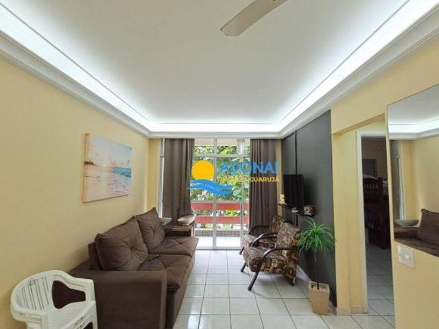 Apartamento próximo à praia com sacada — Enseada — Guarujá