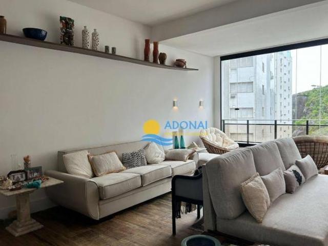 Apartamento próximo à praia com sacada — Pitangueiras — Guarujá