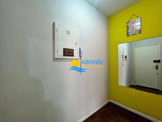 Apartamento próximo à praia com sacada — Pitangueiras — Guarujá