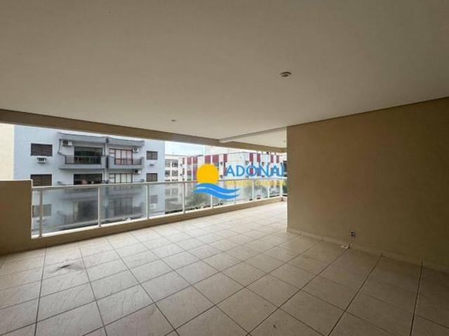 Apartamento próximo à praia com varanda gourmet — Enseada — Guarujá