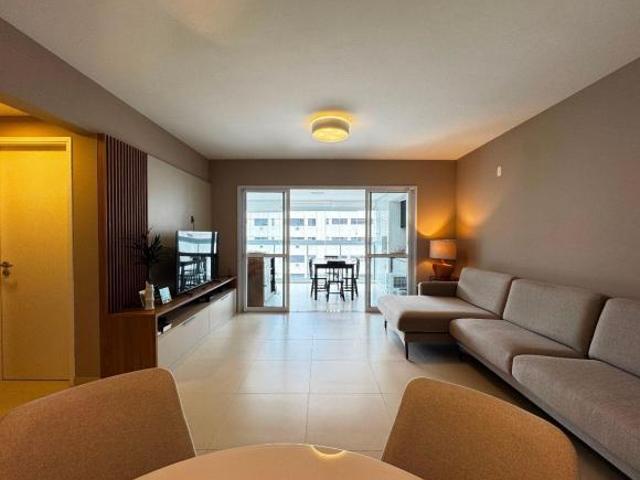 Apartamento próximo à praia com varanda gourmet — Pitangueiras — Guarujá