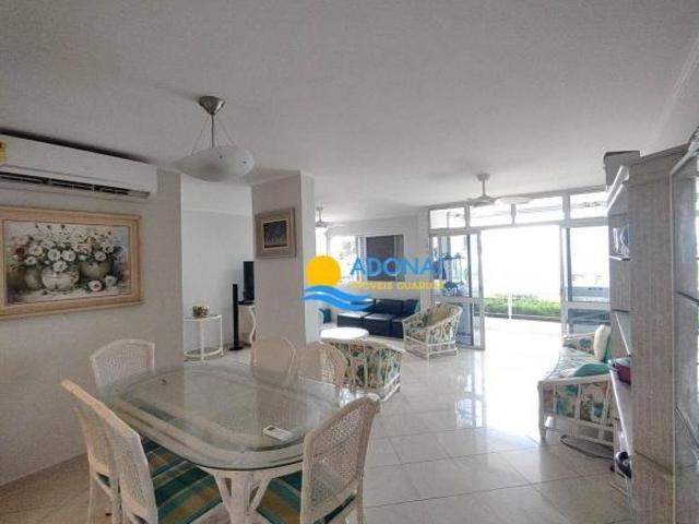 Apartamento próximo à praia com vista — Enseada — Guarujá