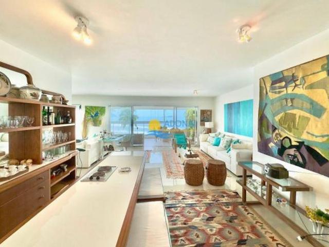 Apartamento próximo à praia com vista — Enseada — Guarujá