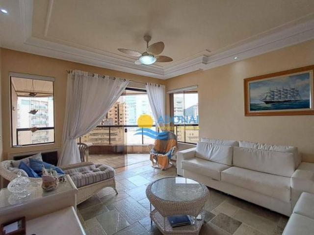 Apartamento próximo à praia com vista — Enseada — Guarujá