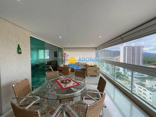 Apartamento próximo à praia com vista — Enseada — Guarujá