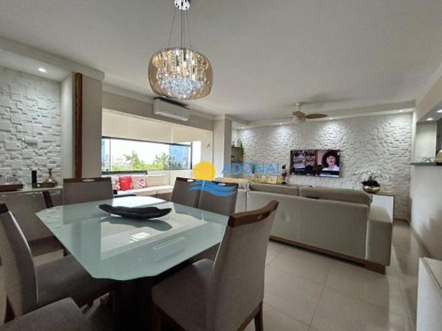 Apartamento próximo à praia com vista — Enseada — Guarujá