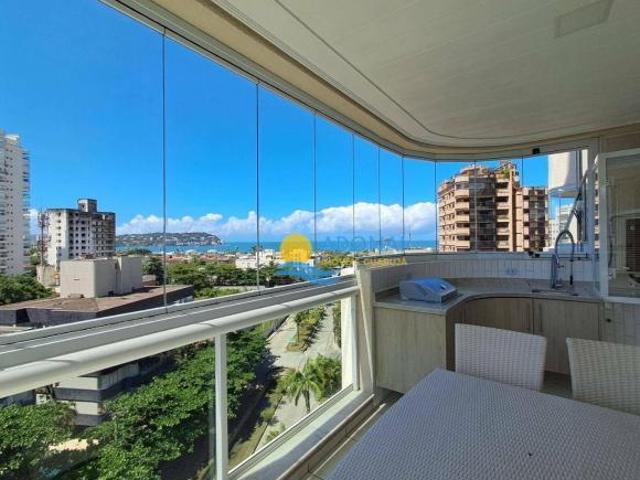 Apartamento próximo à praia com vista — Enseada — Guarujá