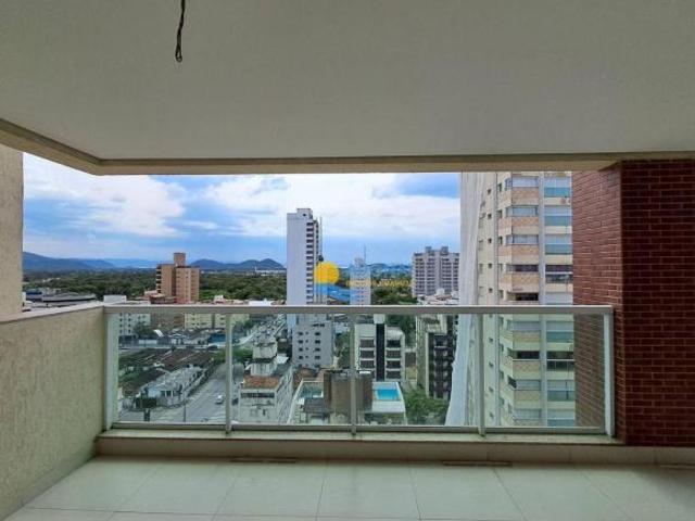 Apartamento próximo à praia com vista — Enseada — Guarujá