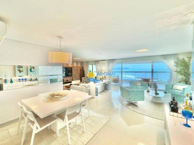Apartamento próximo à praia com vista — Enseada — Guarujá