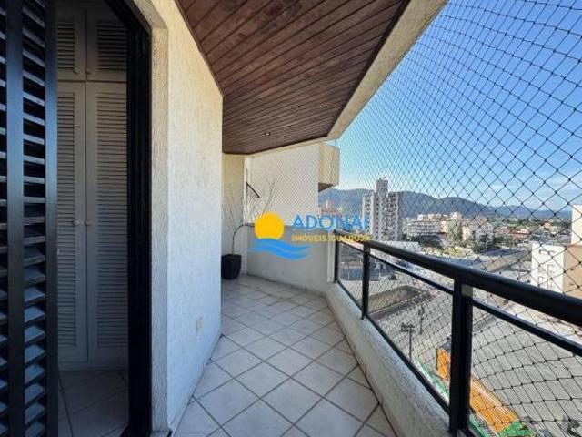 Apartamento próximo à praia com vista — Enseada — Guarujá