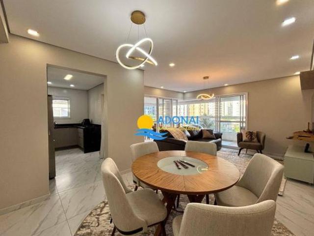 Apartamento próximo à praia com vista — Pitangueiras — Guarujá