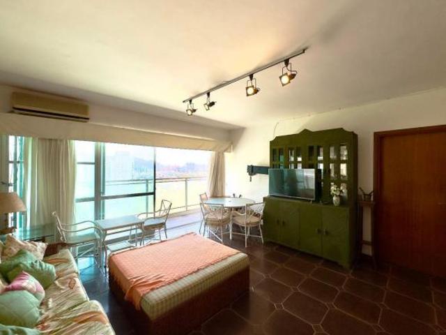 Apartamento próximo à praia com vista — Pitangueiras — Guarujá