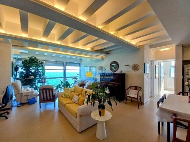 Apartamento próximo à praia com vista — Pitangueiras — Guarujá