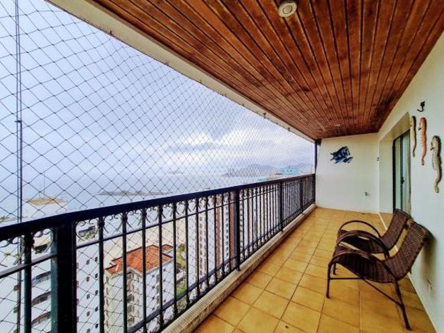 Apartamento próximo à praia com vista — Pitangueiras — Guarujá