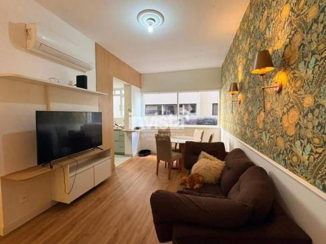 Apartamento próximo a praia no Boqueirão em Santos